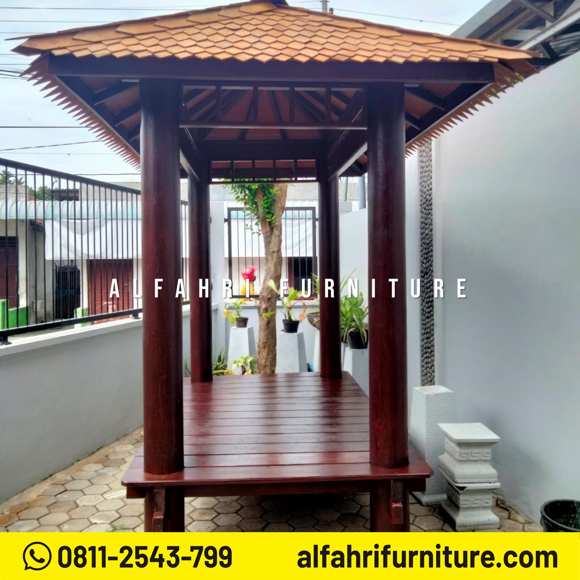 Gazebo Kayu Minimalis Outdoor 2x3 Meter Atap Sirap Ulin
