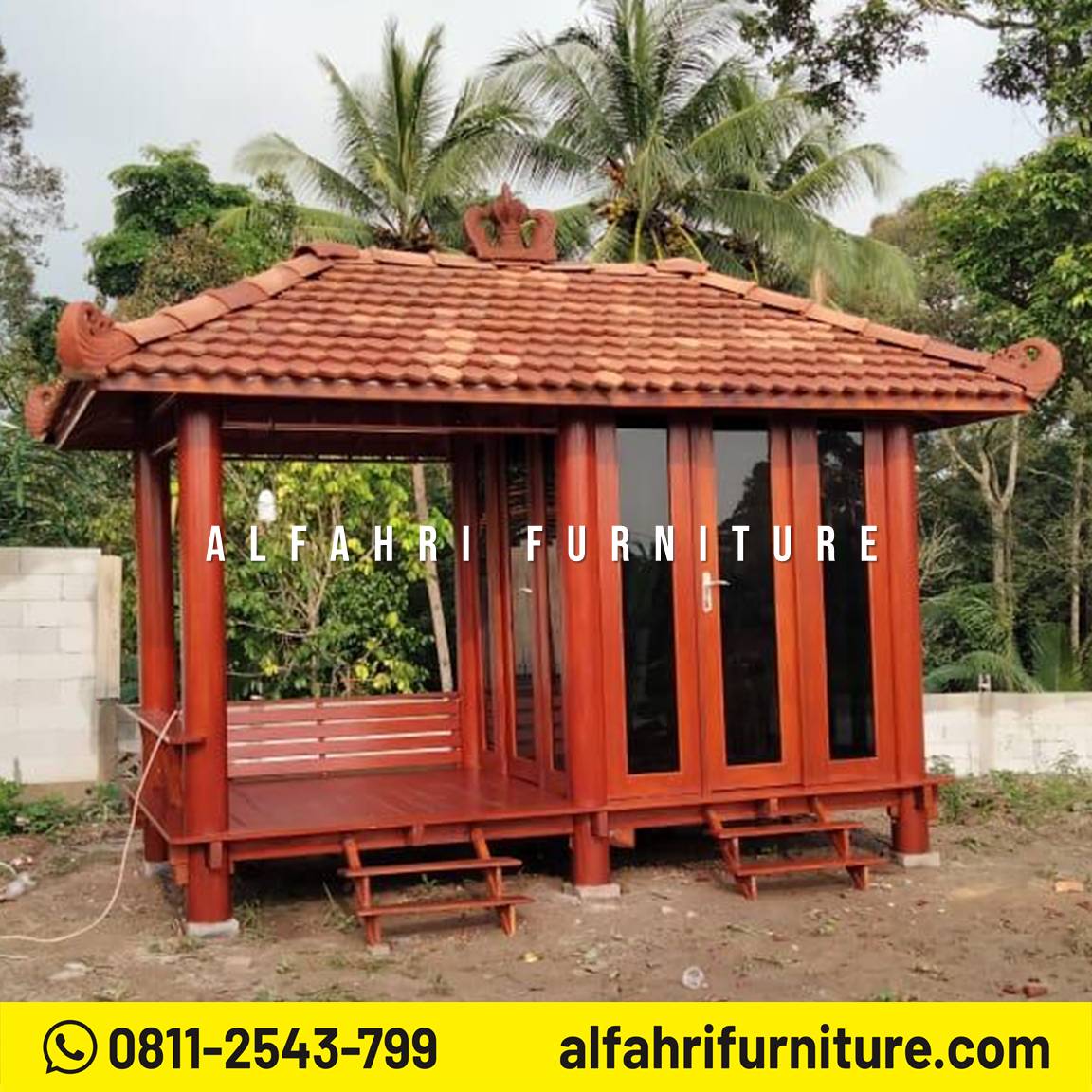 Rumah Kayu Unik 2x4 Meter untuk Homestay Atap Genteng Sirap